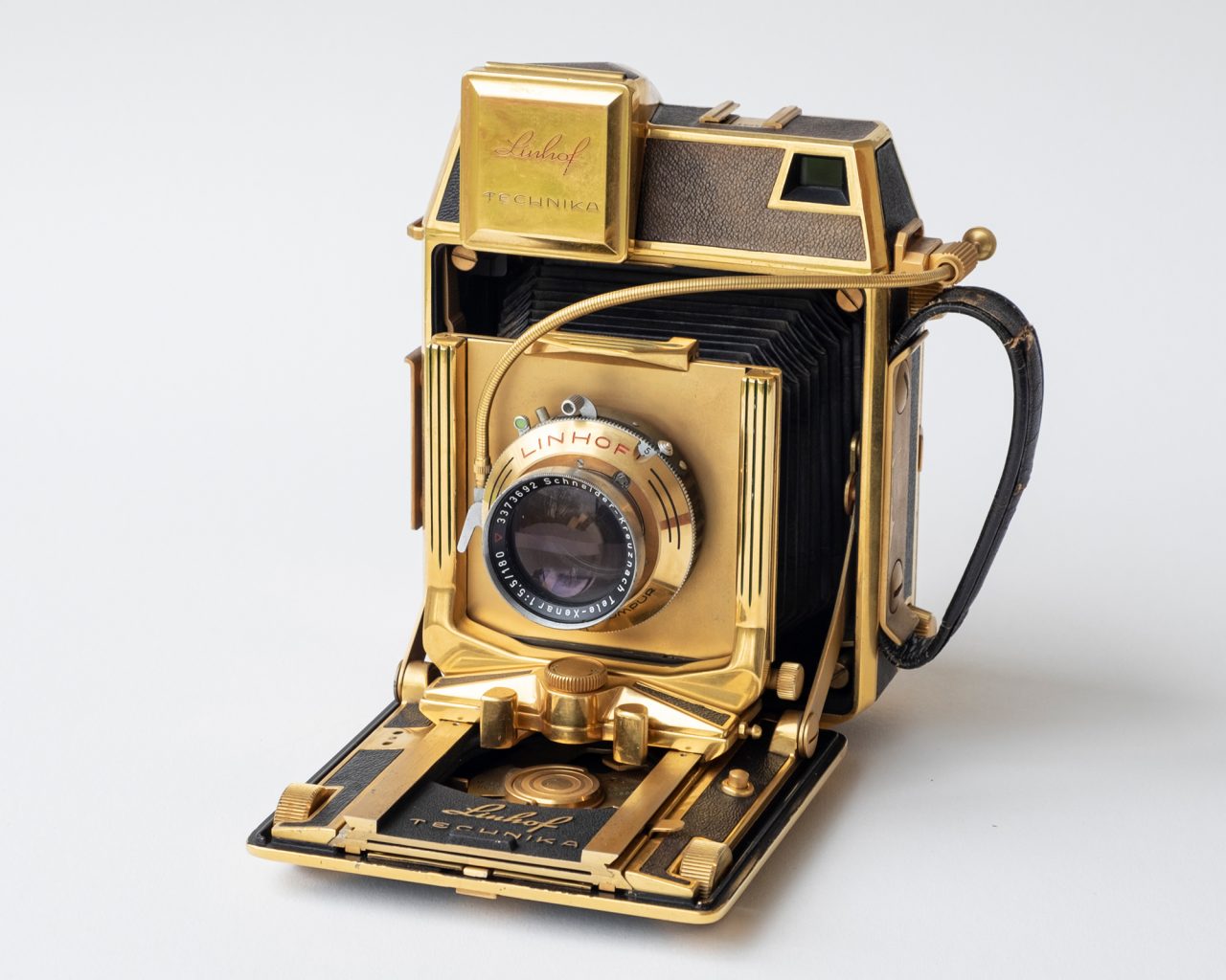 1962: Super Technika IV 6×9, Gold | Linhof